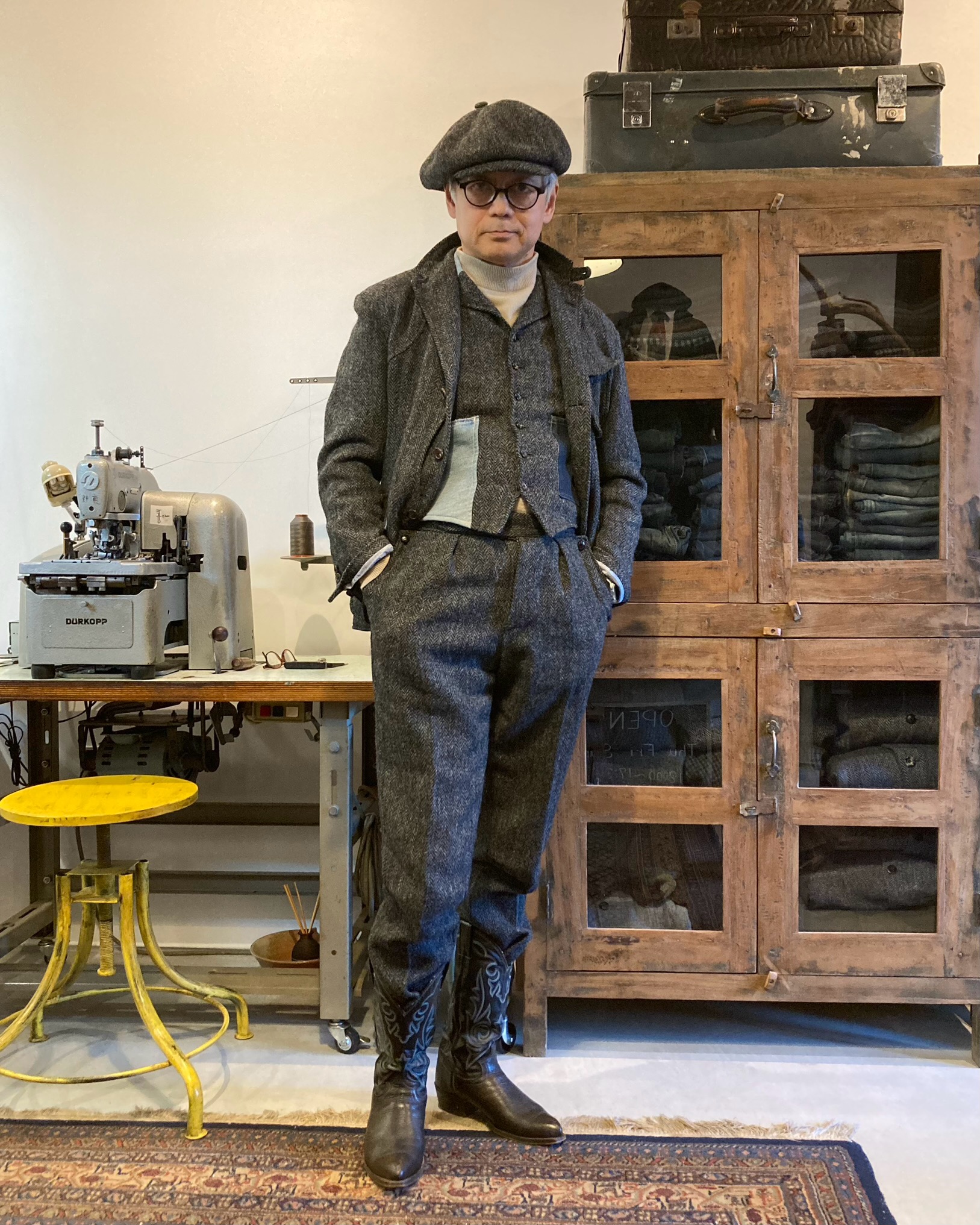 customer service costume - 京都でヴィンテージアイテムのオーダーメイドならflax_df